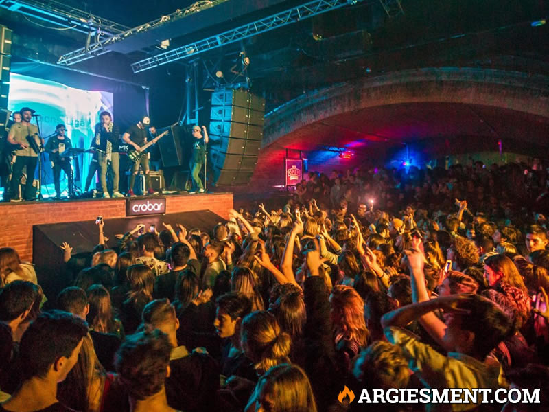 Fotos y videos de los bares, discos, boliches, pubs y restaurantes